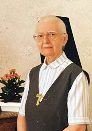 Oosterzele neemt afscheid van Zuster Rita (Celine De Vogelaere, 1927 ...