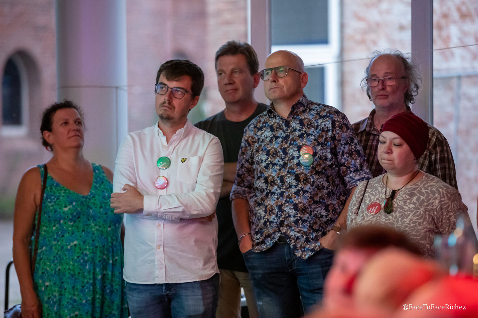 De Ninoofse lijst Vooruit-Groen, vol vernieuwing en verjonging, werd voorgesteld in aanwezigheid ...