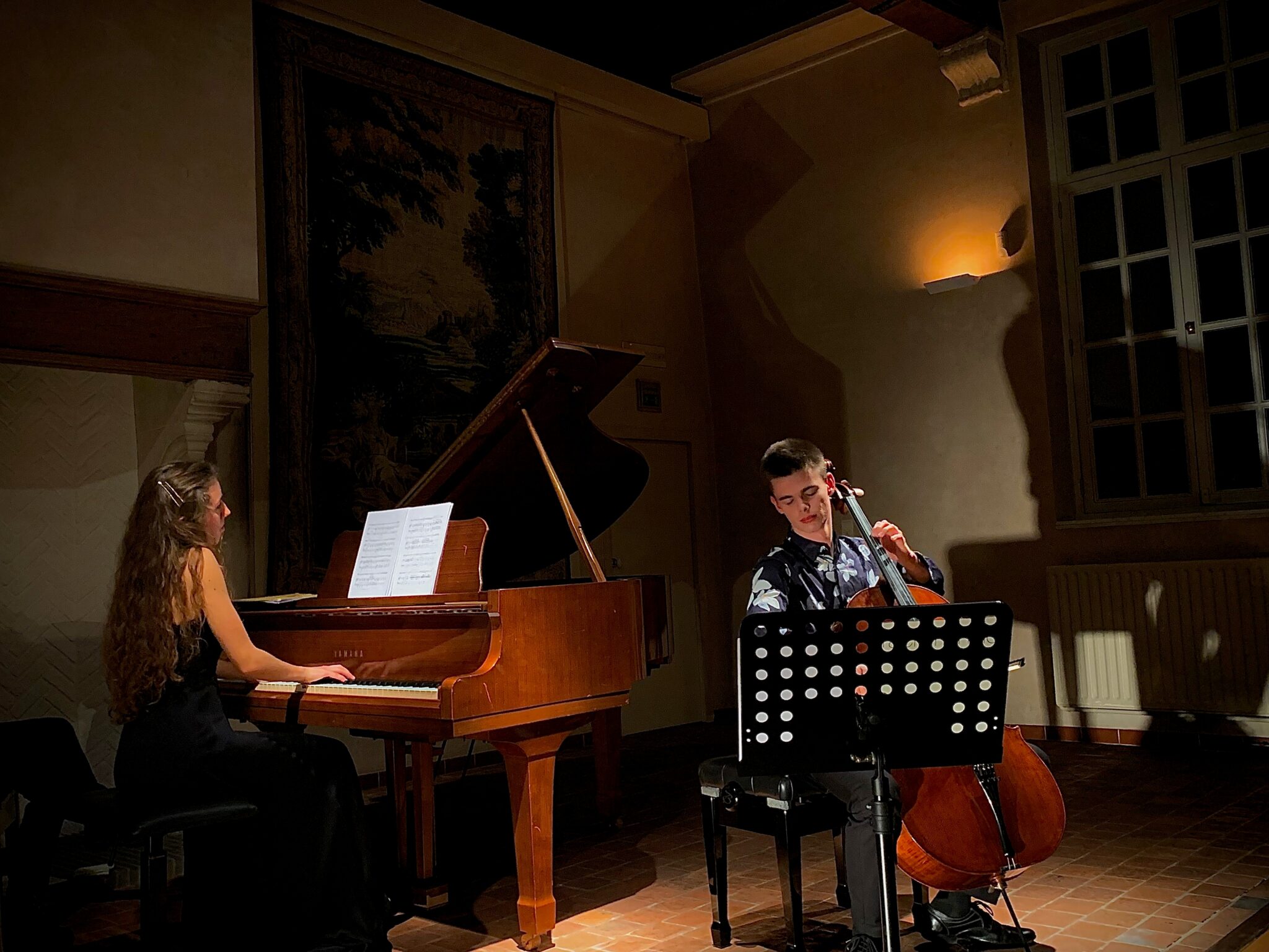 Zottegemse pianiste Aude Van De Keere en cellist Krzysztof Michalski ...